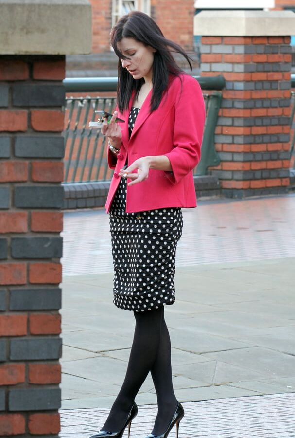 Street Pantyhose Uk Trash In Pantyhose And Tights Nudedworld